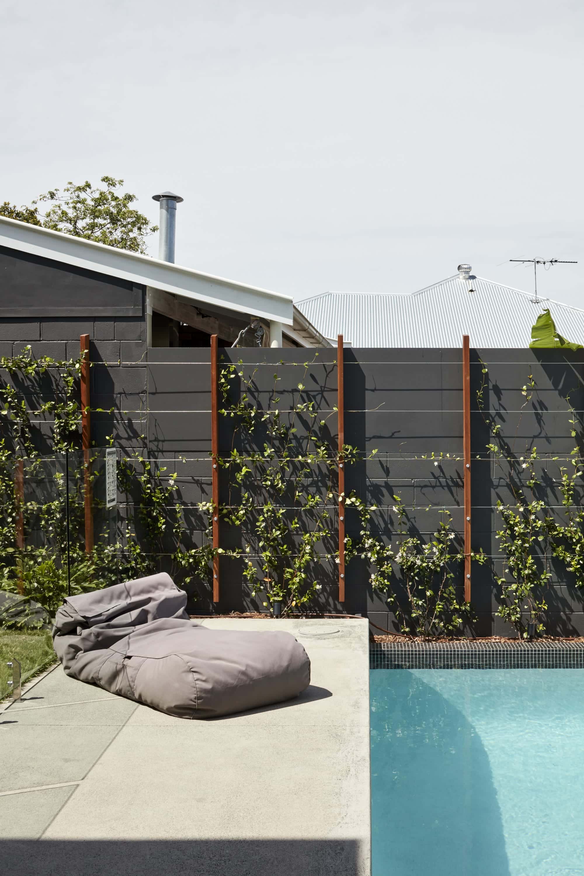 Elliot - Base Architecture