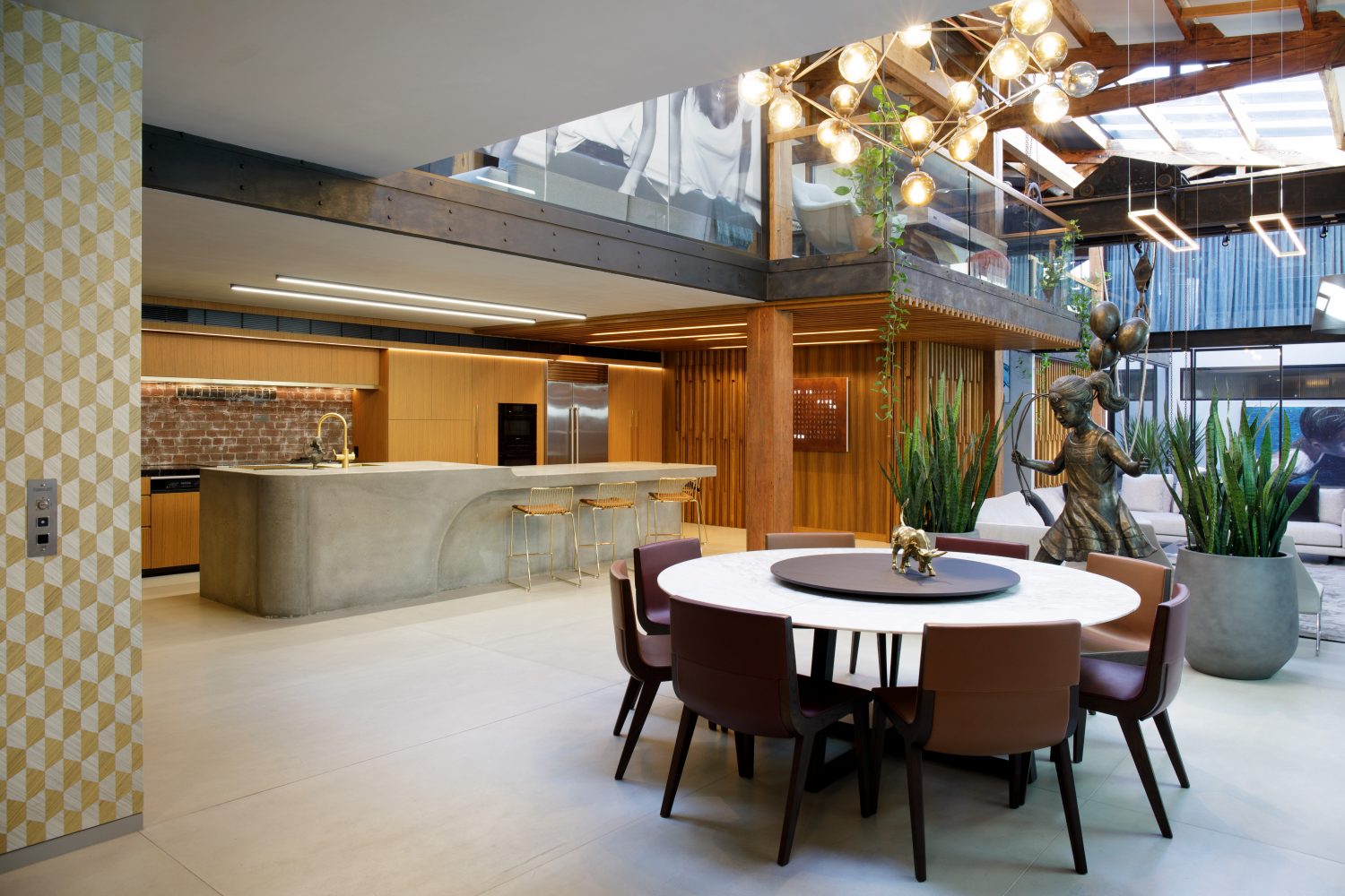 Helen - Base Architecture