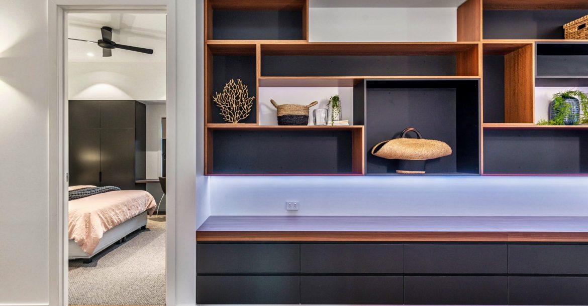 London - Base Architecture